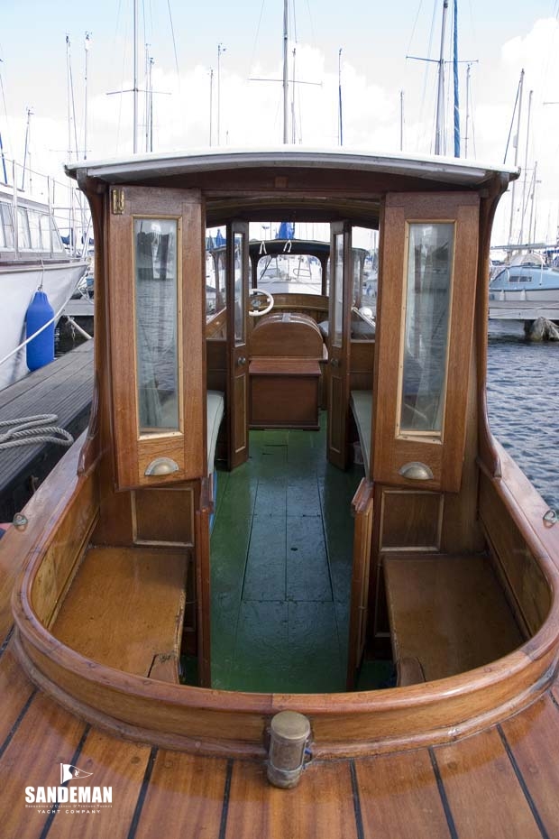 1930s Gentleman's Thames Day Launch - Sandeman Yacht Company