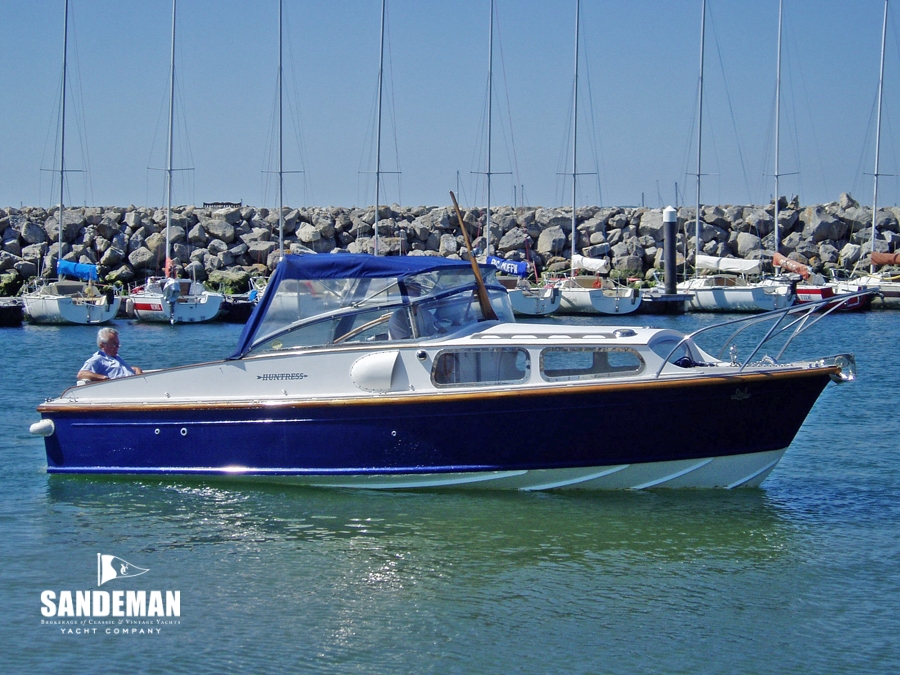 Fairey Huntress 23 ft fast launch 1966 - Sandeman Yacht Company
