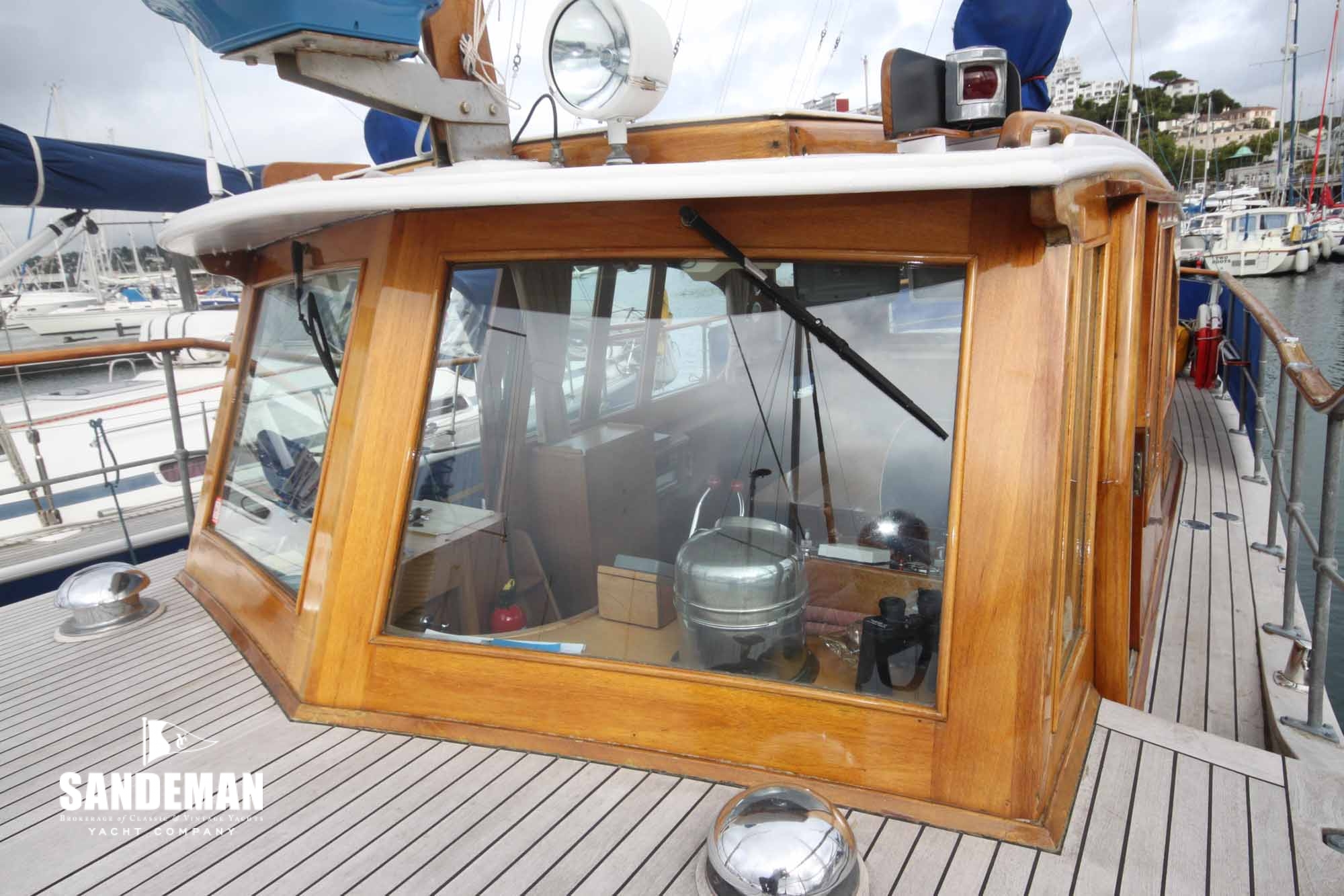 John Bain Staniland 40 ft Motor Yacht 1963 - Sandeman Yacht Company