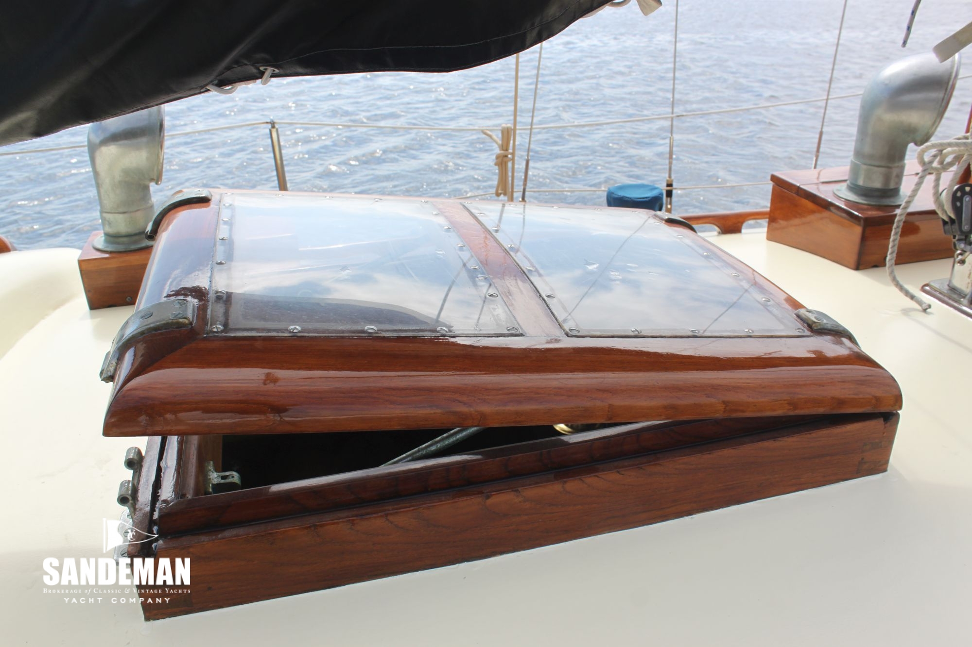 Arthur Robb 35 ft Yawl 1963 - Sandeman Yacht Company