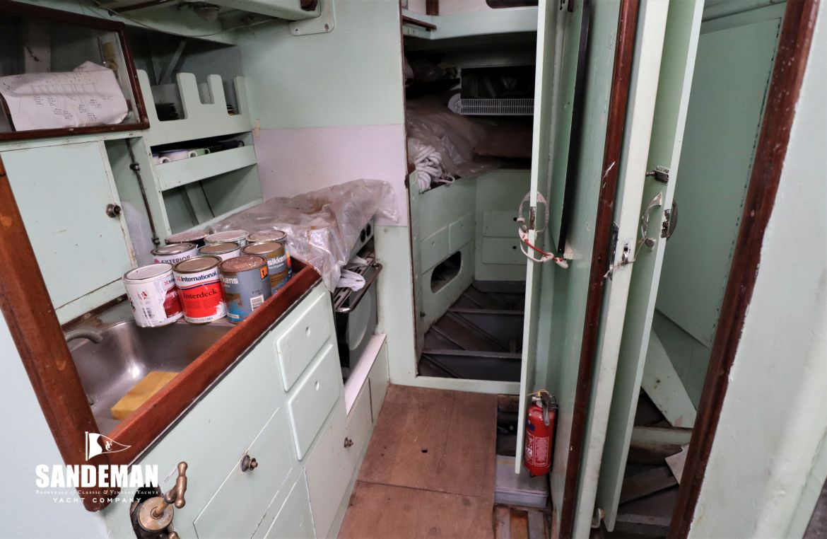 Robert Clark 46 ft Steel Bermudan Sloop 1958 - Refit Project - Sandeman ...