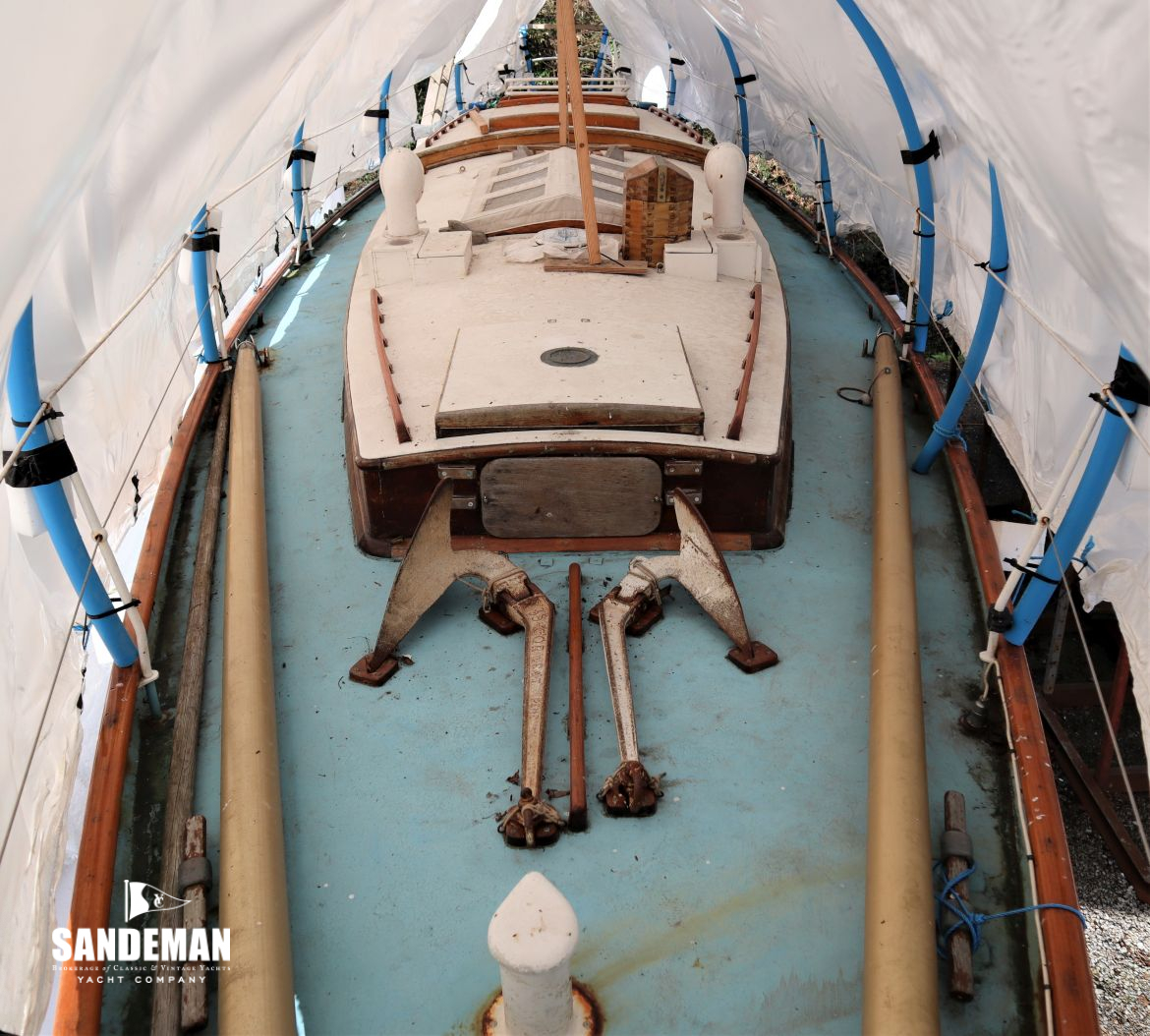 Robert Clark 46 ft Steel Bermudan Sloop 1958 - Refit Project - Sandeman ...