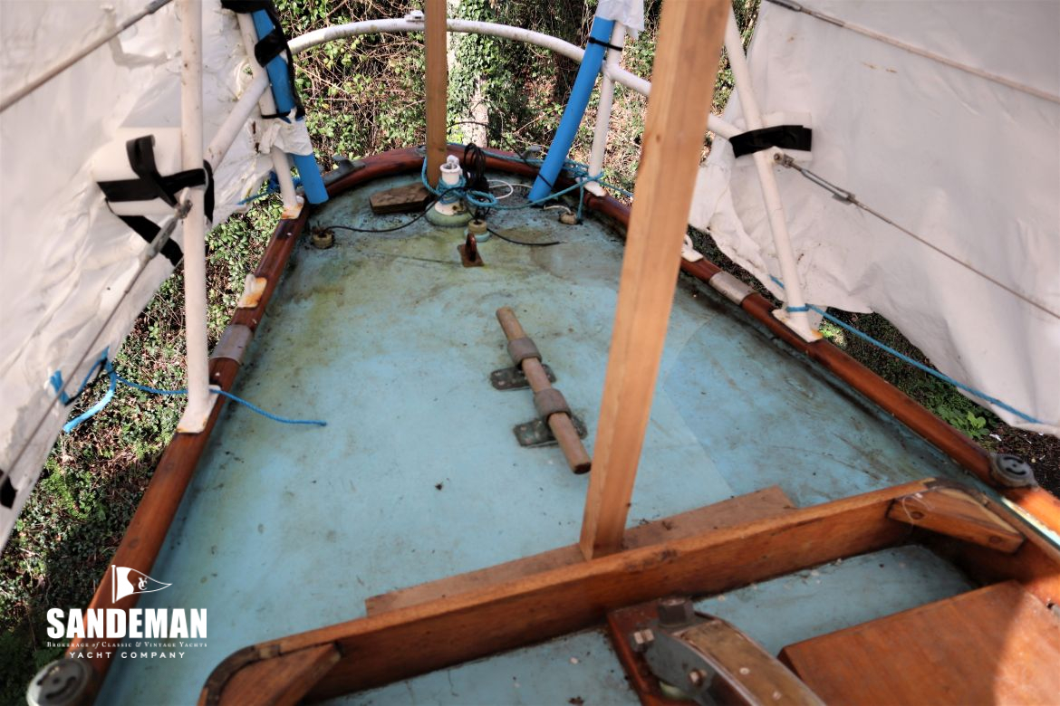 Robert Clark 46 ft Steel Bermudan Sloop 1958 - Refit Project - Sandeman ...