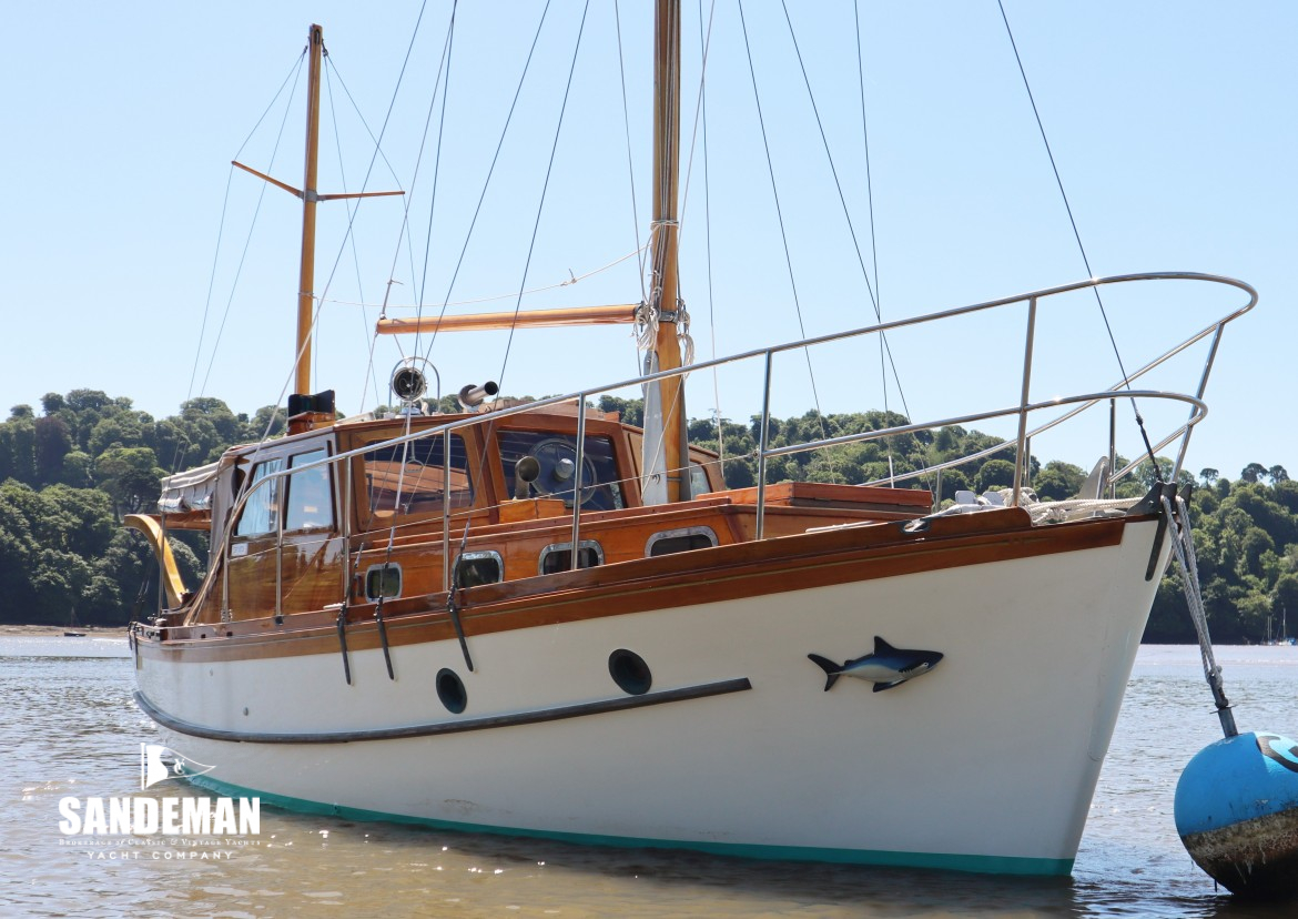 Fred Parker 30 ft Motorsailer 1961/2011 - Sandeman Yacht Company
