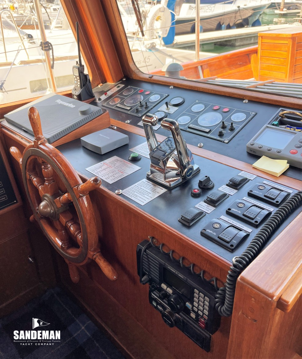 Reg Freeman-Attrill 40ft Twin Screw Motor Yacht 1966/2007 - Sandeman ...