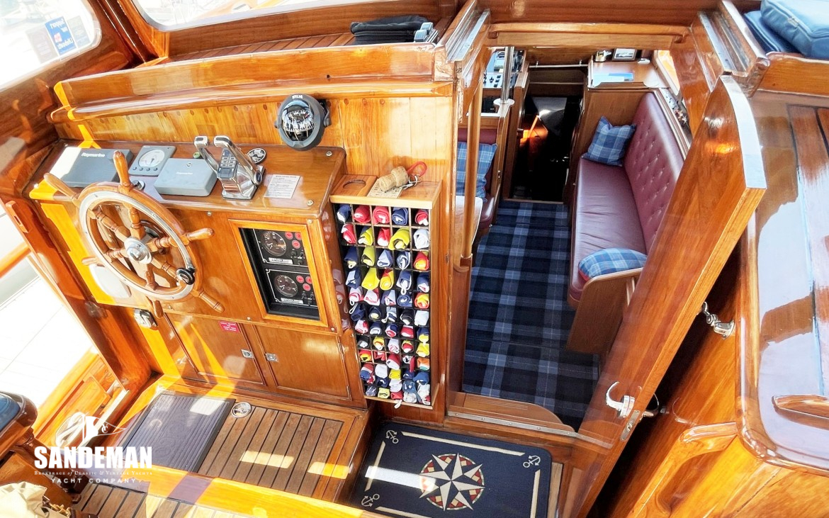 Reg Freeman-Attrill 40ft Twin Screw Motor Yacht 1966/2007 - Sandeman ...