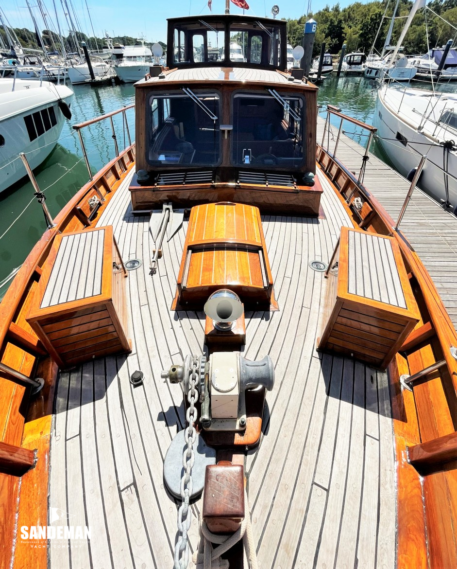 Reg Freeman-Attrill 40ft Twin Screw Motor Yacht 1966/2007 - Sandeman ...