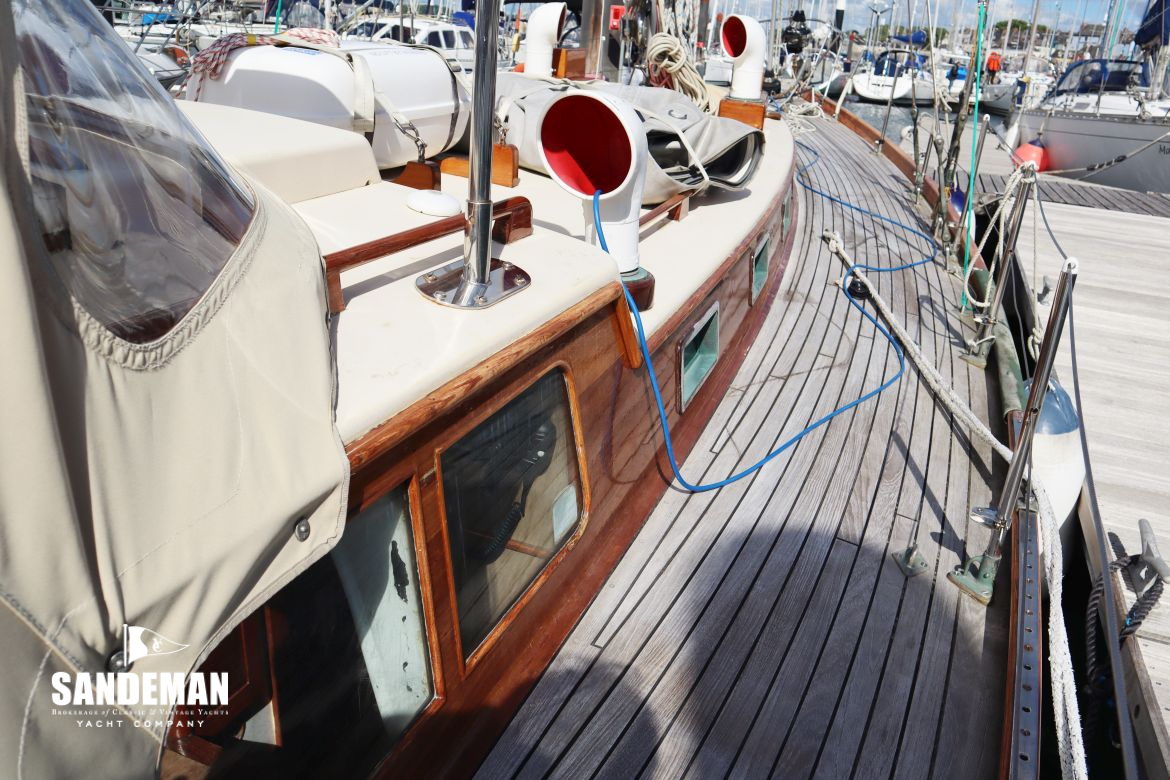 Arthur Robb 45 ft Bermudan Yawl 1970 - Sandeman Yacht Company