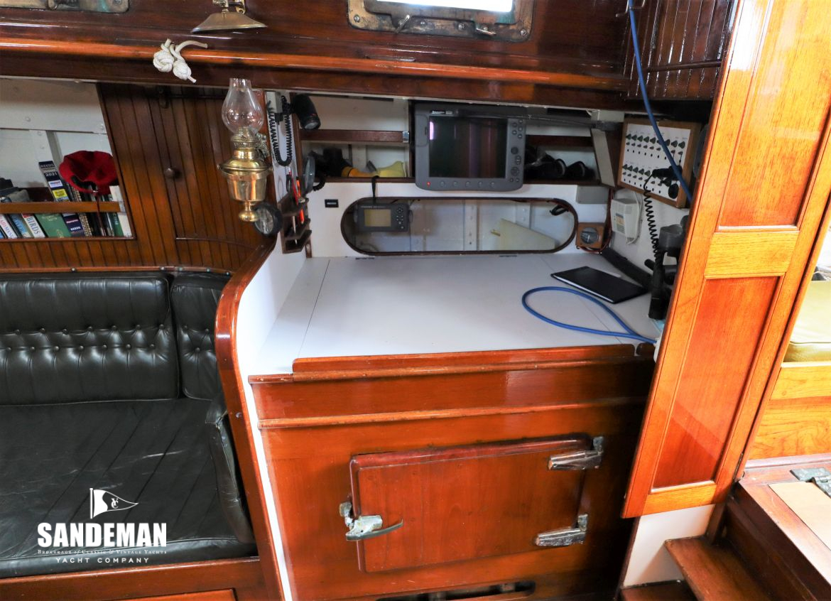 Arthur Robb 45 ft Bermudan Yawl 1970 - Sandeman Yacht Company