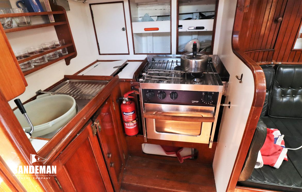 Arthur Robb 45 ft Bermudan Yawl 1970 - Sandeman Yacht Company