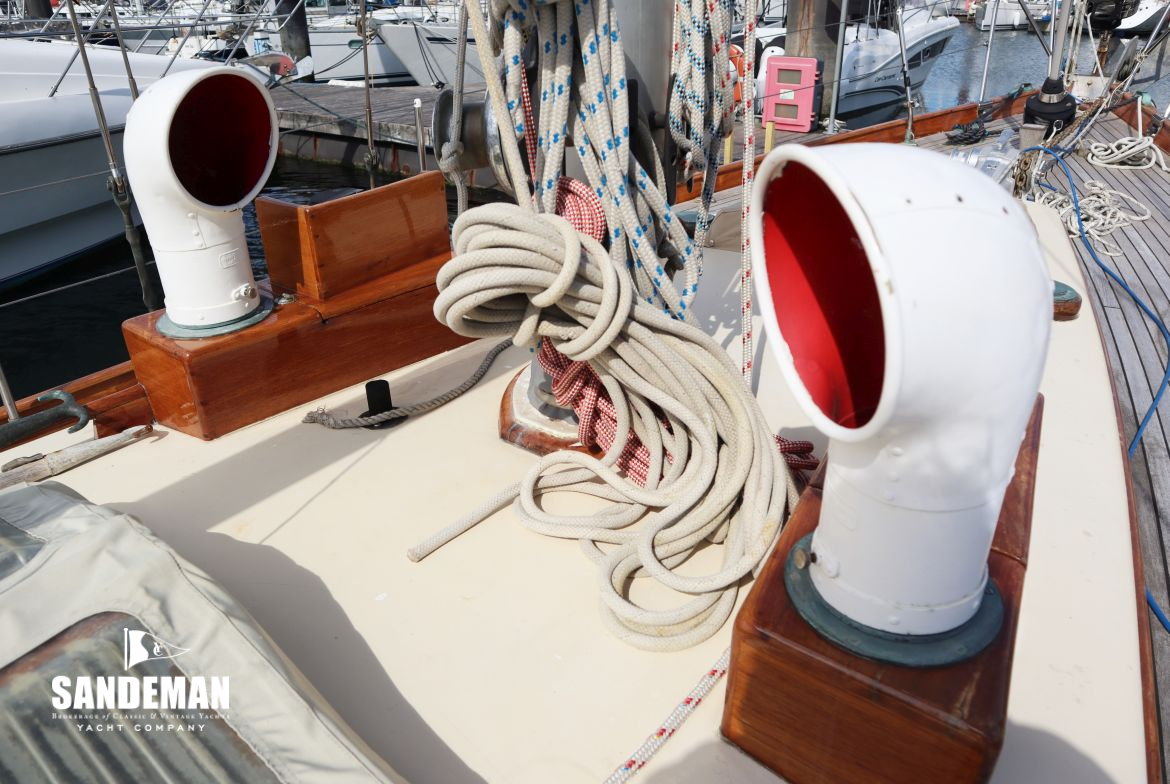 Arthur Robb 45 ft Bermudan Yawl 1970 - Sandeman Yacht Company