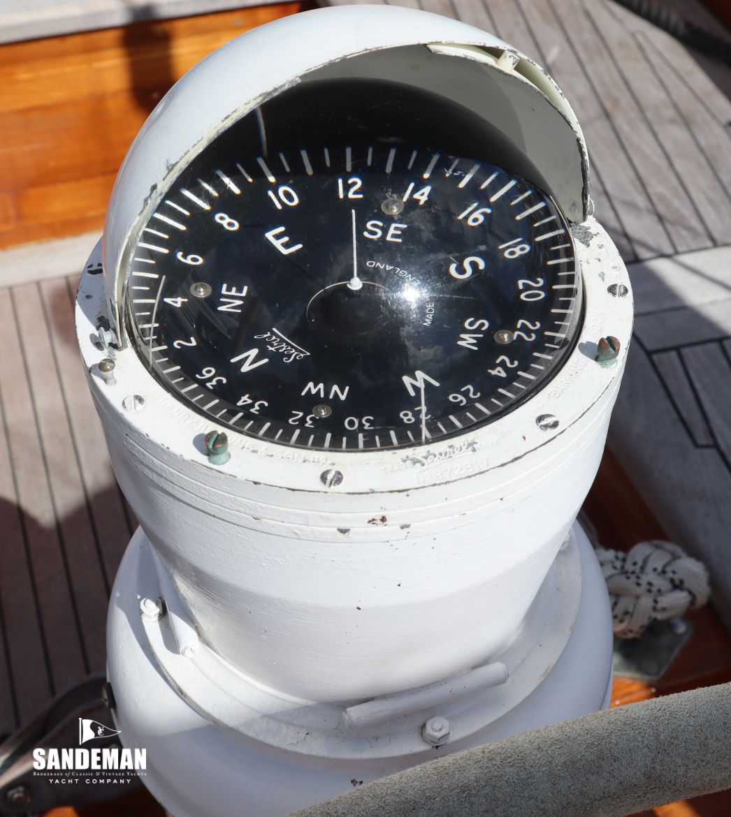 Arthur Robb 45 ft Bermudan Yawl 1970 - Sandeman Yacht Company
