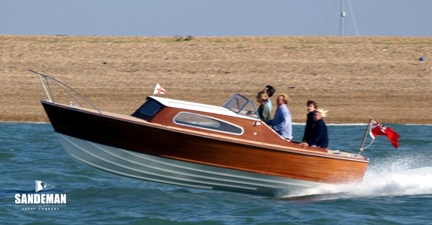 Ray Hunt/Lallow 23 ft Twin Screw Express Cruiser 1961/1995 - Sandeman ...