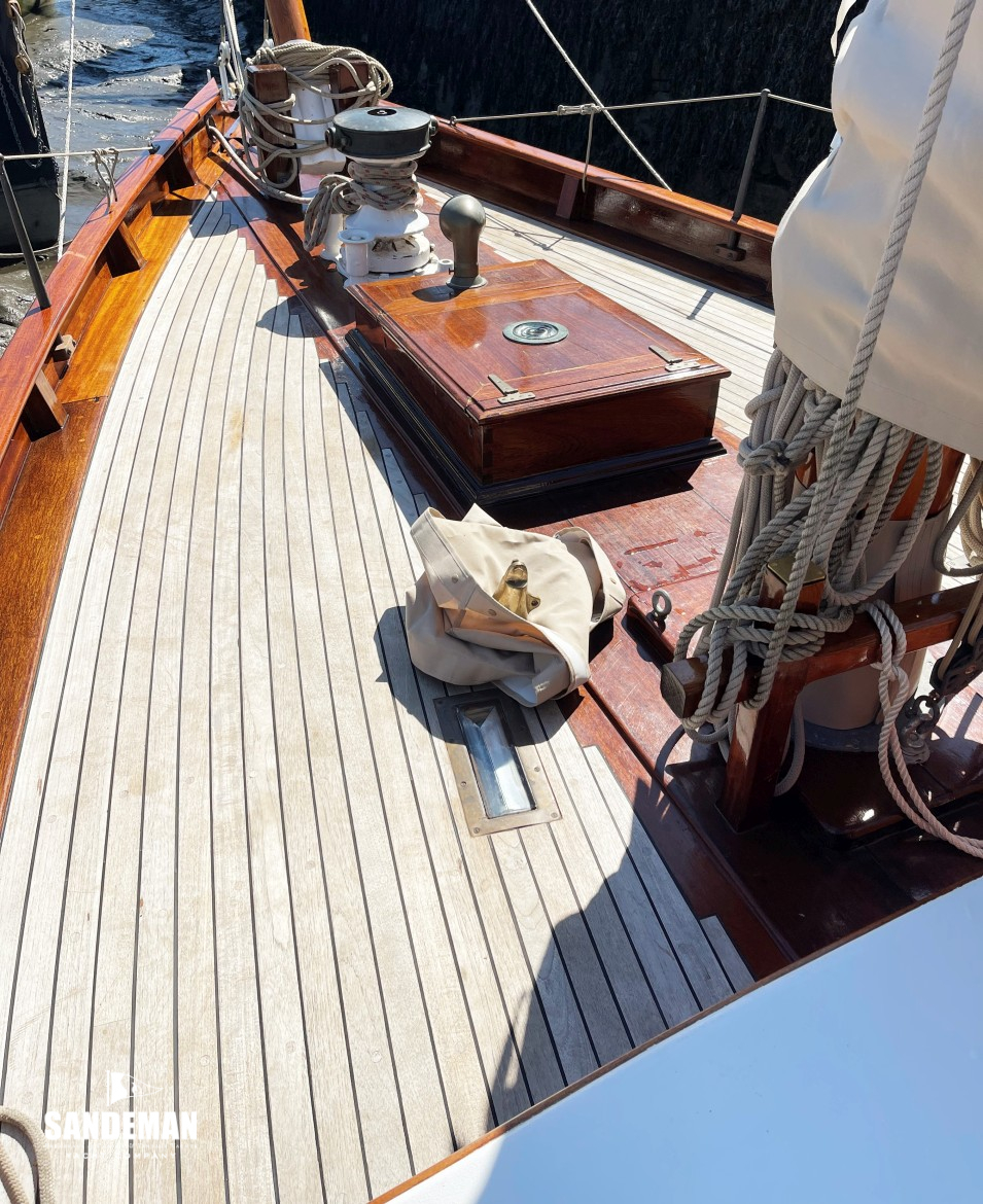 Stow & Son 50 ft Gaff Yawl 1900 / 2019 - Sandeman Yacht Company
