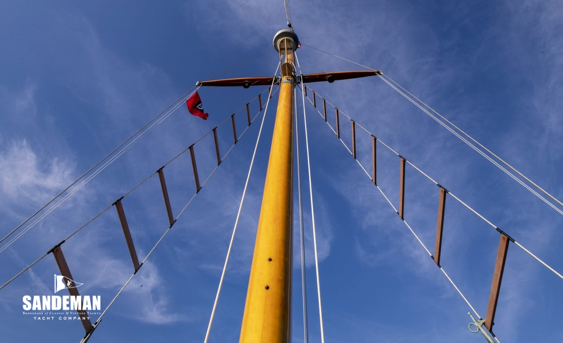 58 ft Richard O. Davis/ Henry B. Nevins Motorsailer 1950 - Sandeman ...