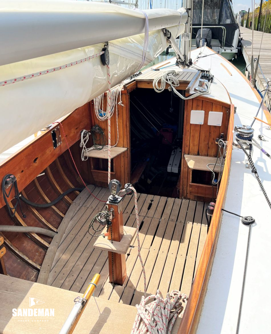 Bjarne Aas International One Design GBR 7 1966/2013 - Sandeman Yacht ...