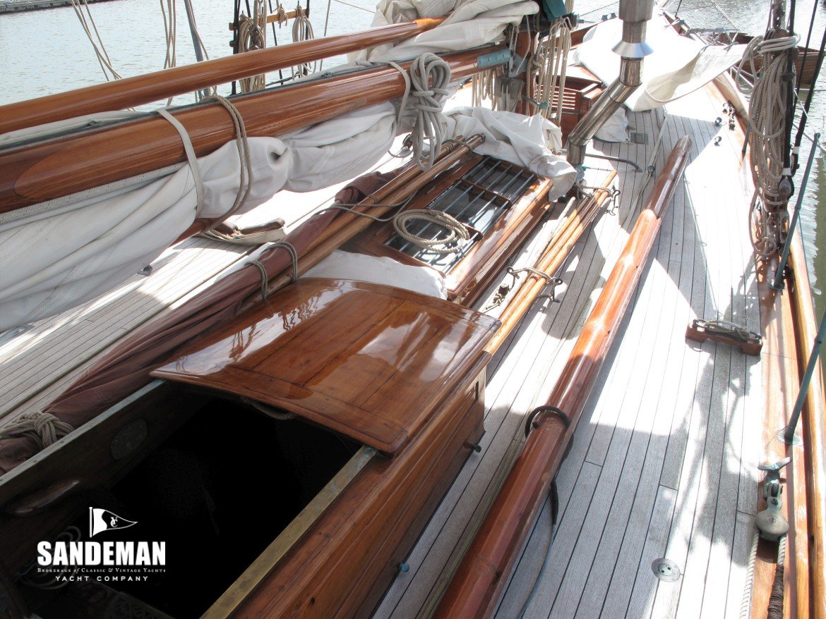 Charles E Nicholson 55 ft Gaff Yawl 1920/2011 - Sandeman Yacht Company