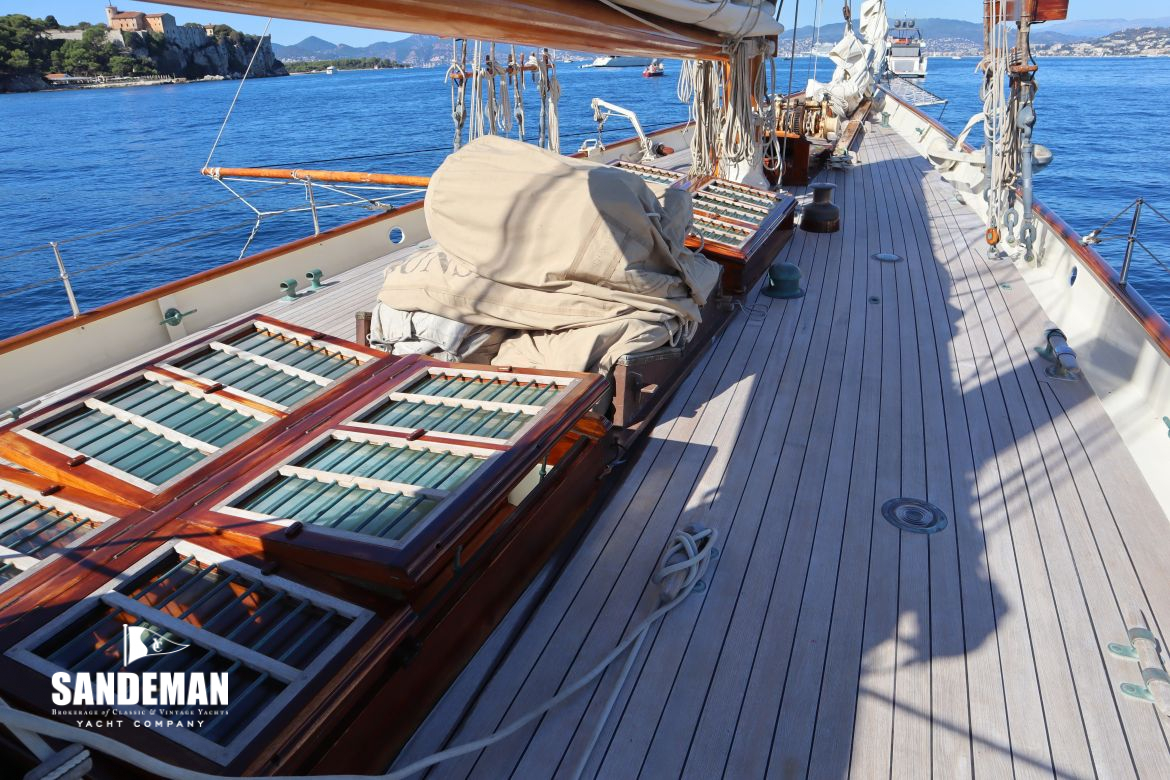 William Fife III Gaff-Rigged 102 ft Schooner 2003 - Sandeman Yacht Company
