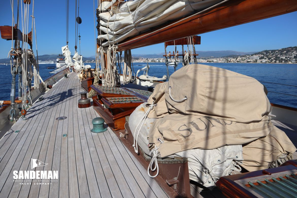 William Fife III Gaff-Rigged 102 ft Schooner 2003 - Sandeman Yacht Company