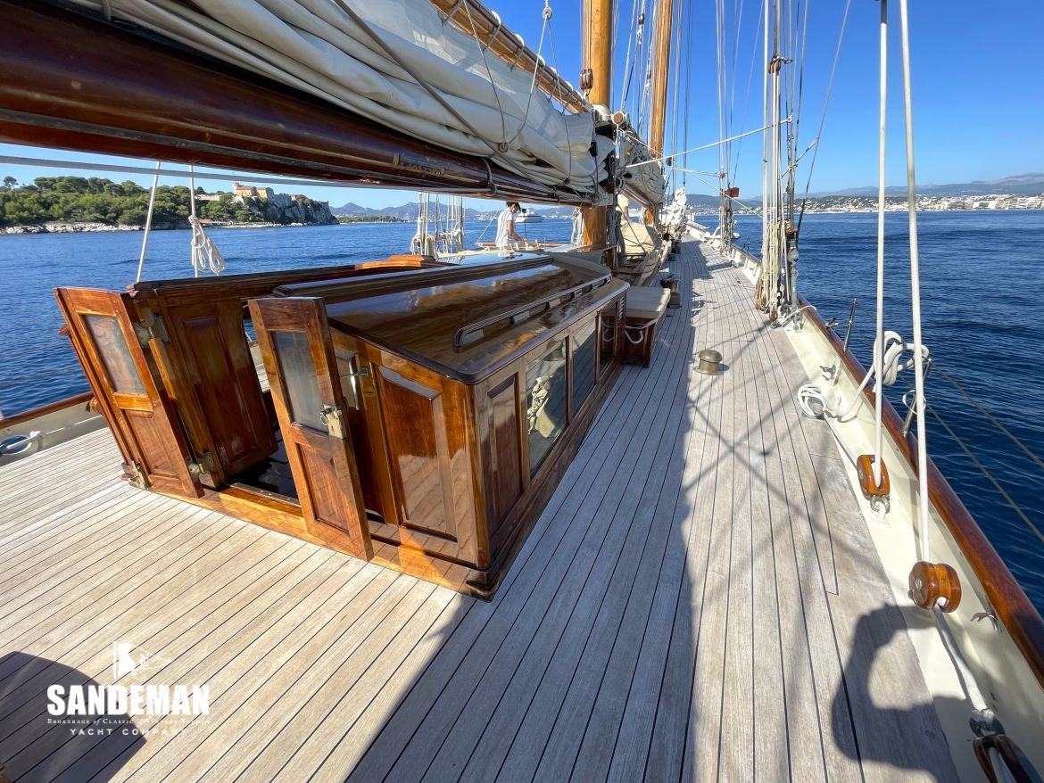 William Fife III Gaff-Rigged 102 ft Schooner 2003 - Sandeman Yacht Company