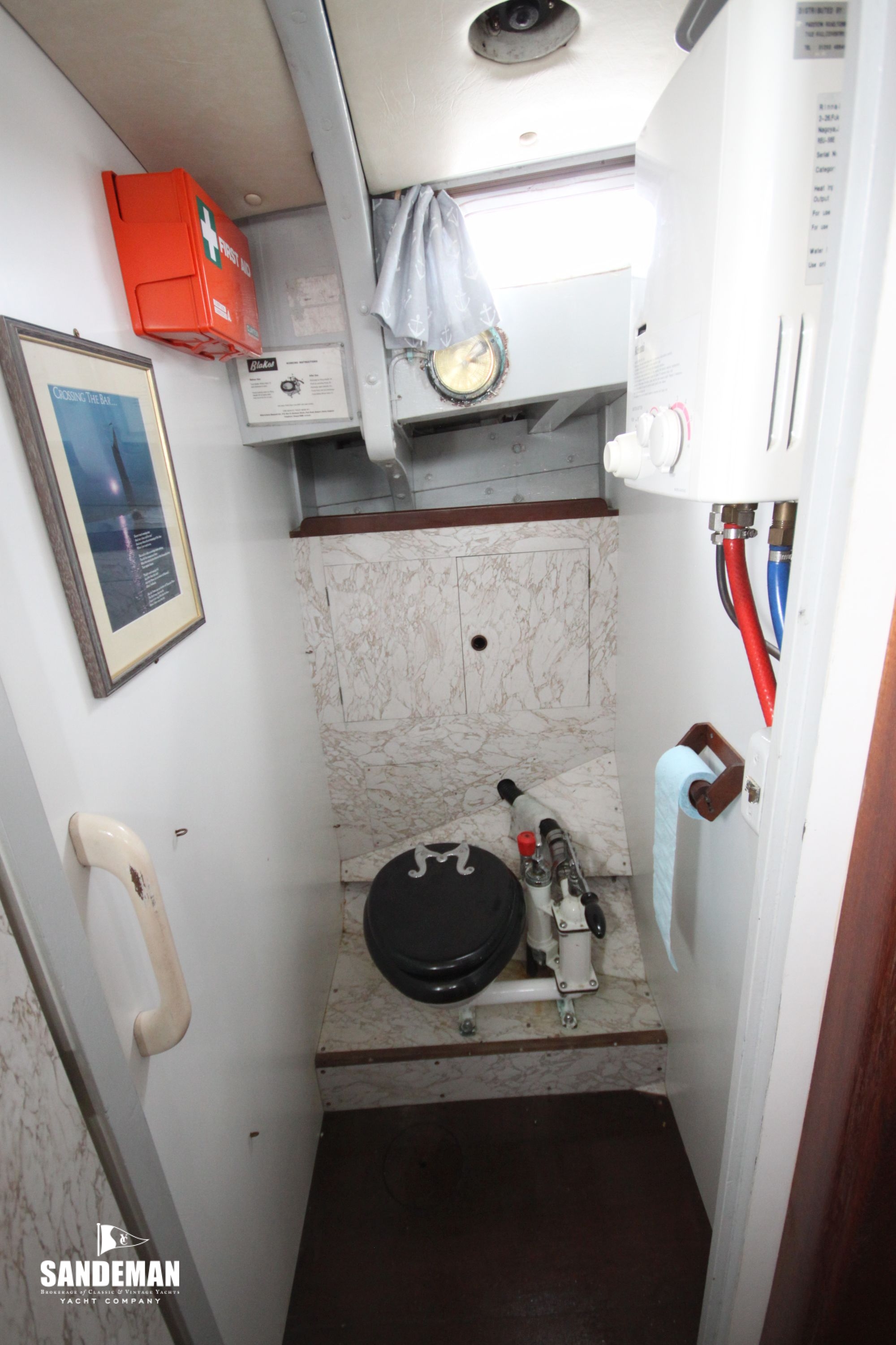 40 ft Kim Holman Ketch - Sandeman Yacht Company