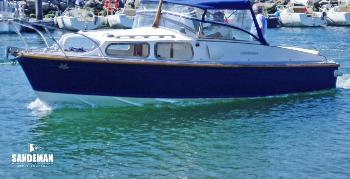 Fairey Huntress 23 ft fast launch 1966 - Sandeman Yacht Company